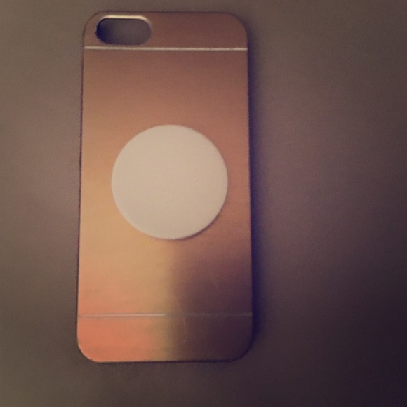 Pop Socket | Accessories | Iphone Se Case In Gold With White Pop Socket ...